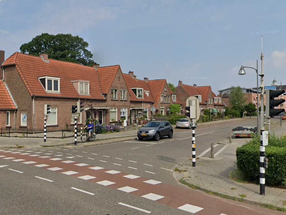 Verkeerslichten worden vervangen op kruispunt Rietstraat - Violierstraat - Almelo1