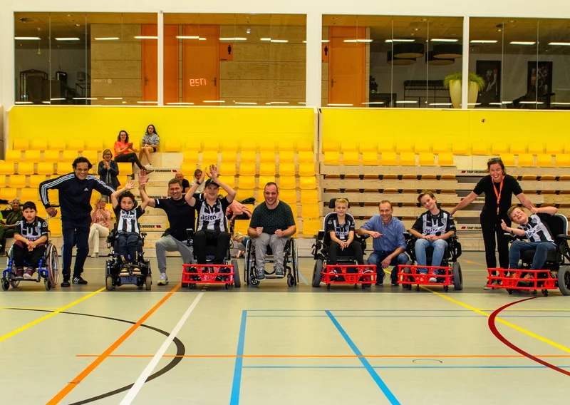 Elektrisch rolstoelvoetbal in Almelo - Gouden Hart voor Heracles - Almelo1